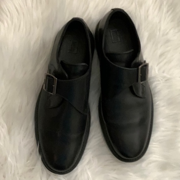 Fitflop | Shoes | Mens Black Leather Fitflop Loafer With Flap Buckle ...